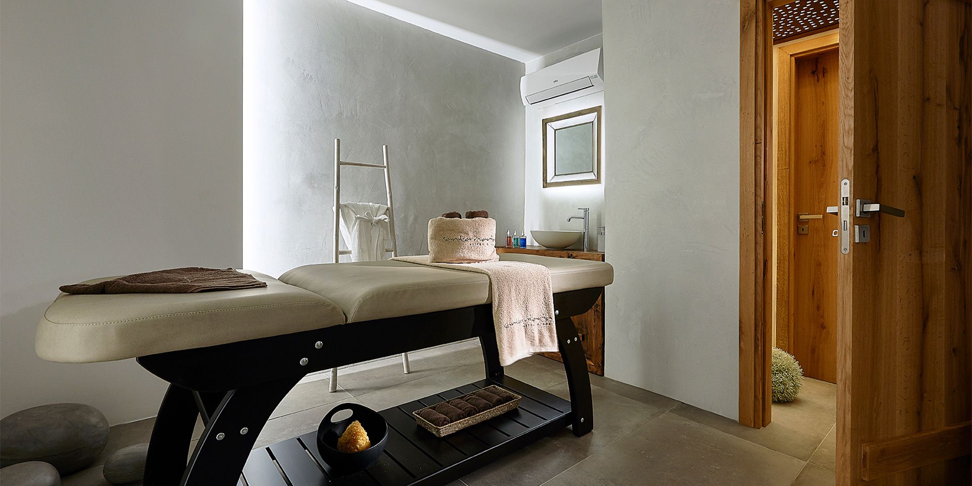 Santa Maria Village Resort & Spa | 4 Star Hotel in Milos, Greece